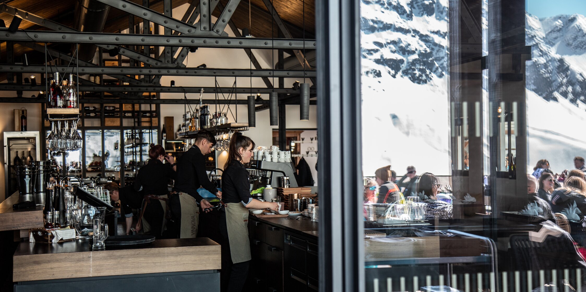VINNOVA: Bergrestaurant und Weinstube | Silvretta Montafon